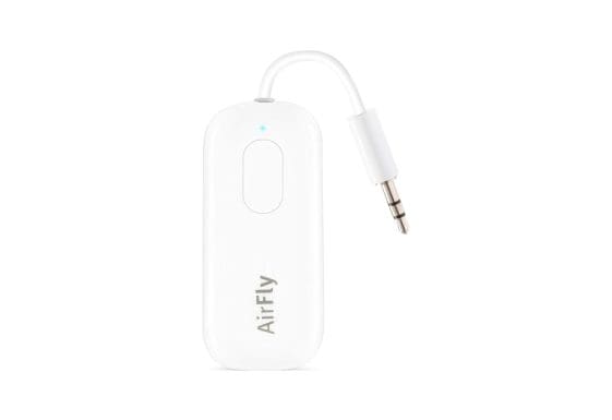 5 Best Bluetooth Headphone Adapters for Airplanes - Guiding Tech