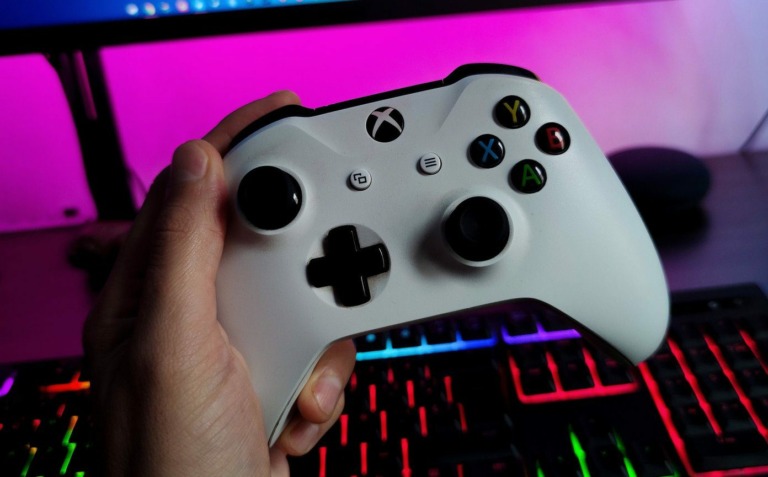 6 Best Xbox Series X Cooling Fans - Guiding Tech