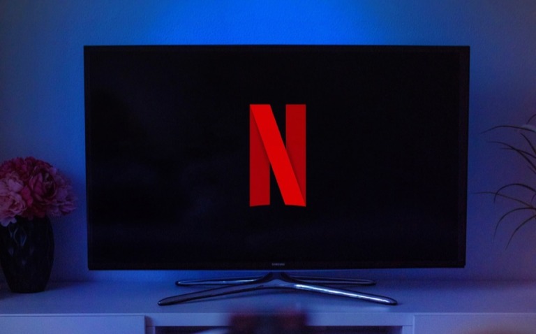 7 Best iPad Pro Stands for Drawing and Sketching