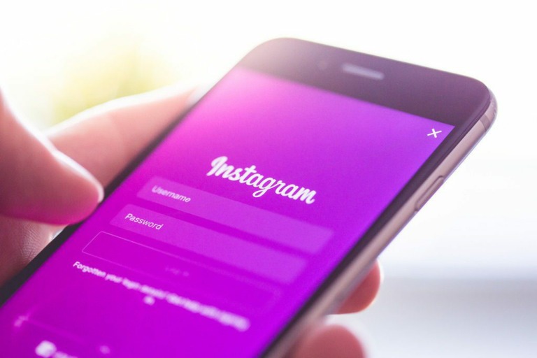 How to View Instagram Posts and Stories Without an Account - Guiding Tech