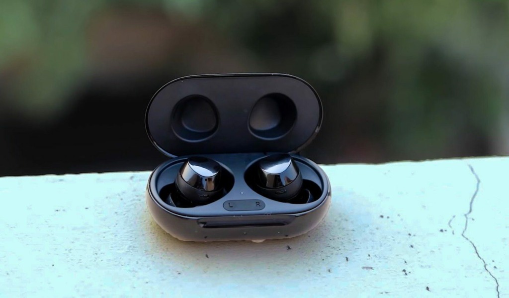 How to Connect Samsung Galaxy Buds Live to Laptop, iPhone and Mac