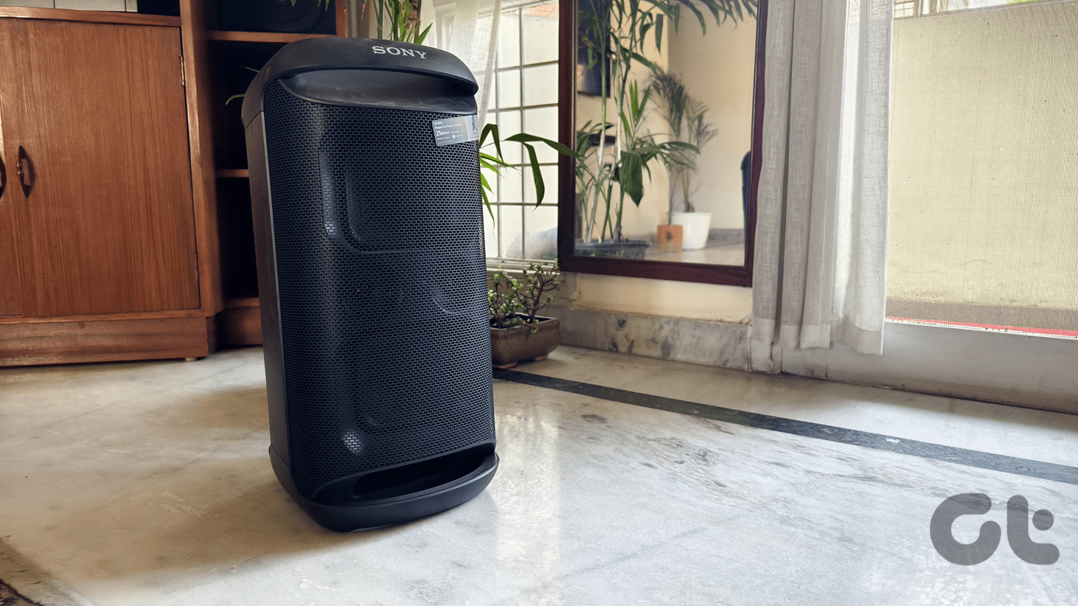 Sony SRS-XV500 Review: Portable Music Powerhouse - Guiding Tech