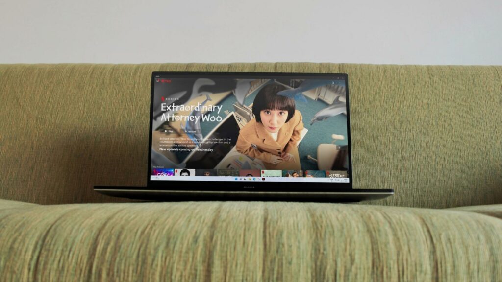 How to Change Taskbar Color in Windows 11 - Guiding Tech