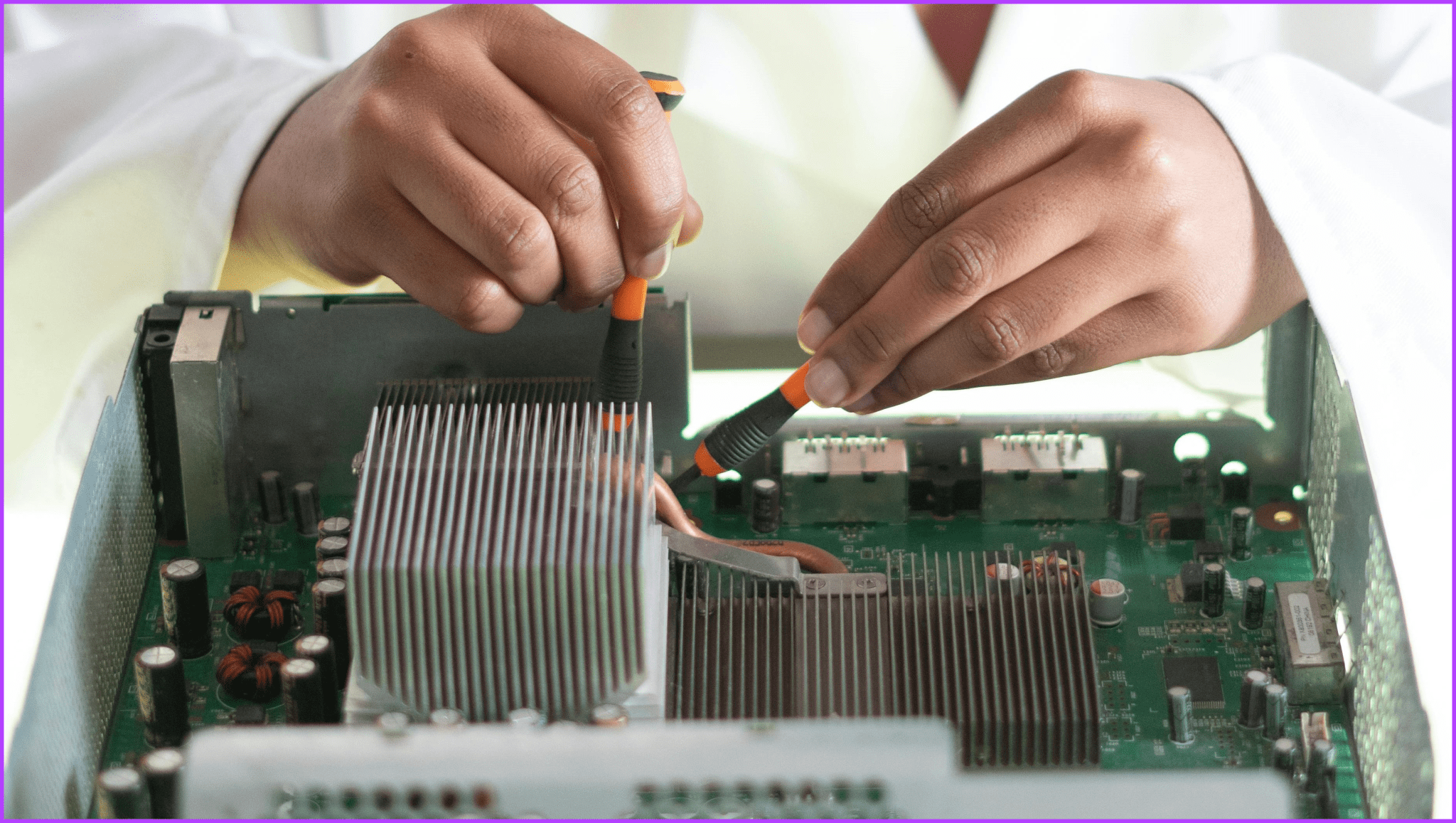 7 Ways to Fix Red Light Error on Motherboard - Guiding Tech