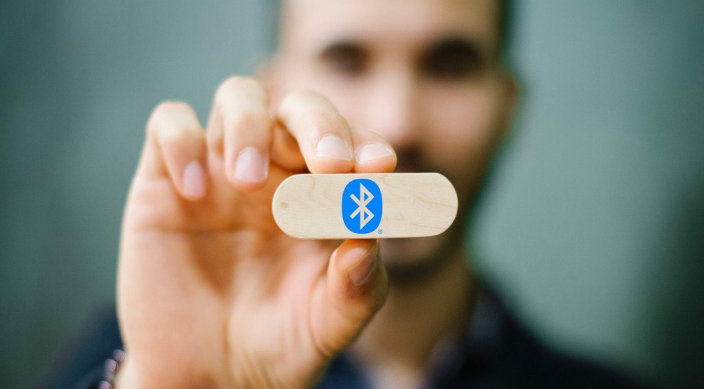 6 Best Bluetooth Adapters for Using Headphones With TV