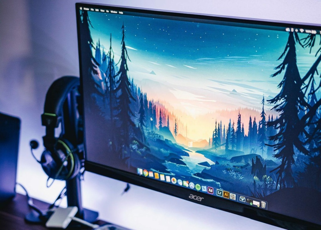 Top 11 Funny Desktop Backgrounds for Work That You Should Get