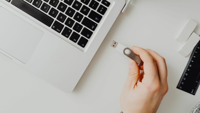 6 Ways to Fix Unable to Run EXE Files on Windows 11 - Guiding Tech