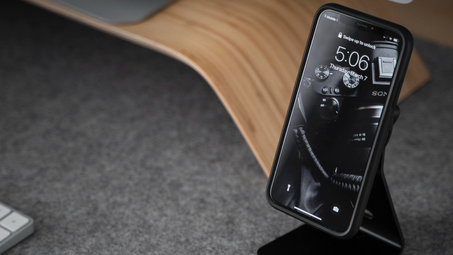 8 Best Apple AirTag Holders for Bags and Luggages - Guiding Tech