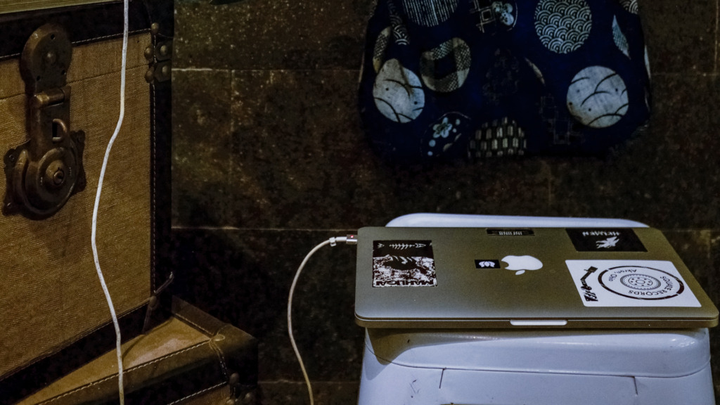 5 Best Power Banks for Apple MacBook Air - Guiding Tech