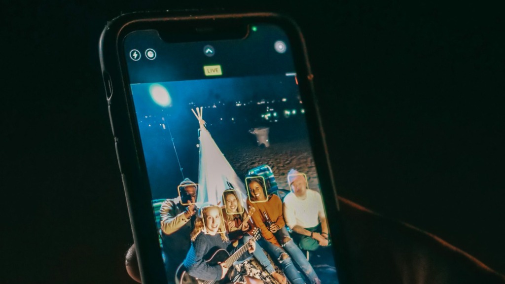 How to Combine Landscape and Portrait Images in Instagram Albums