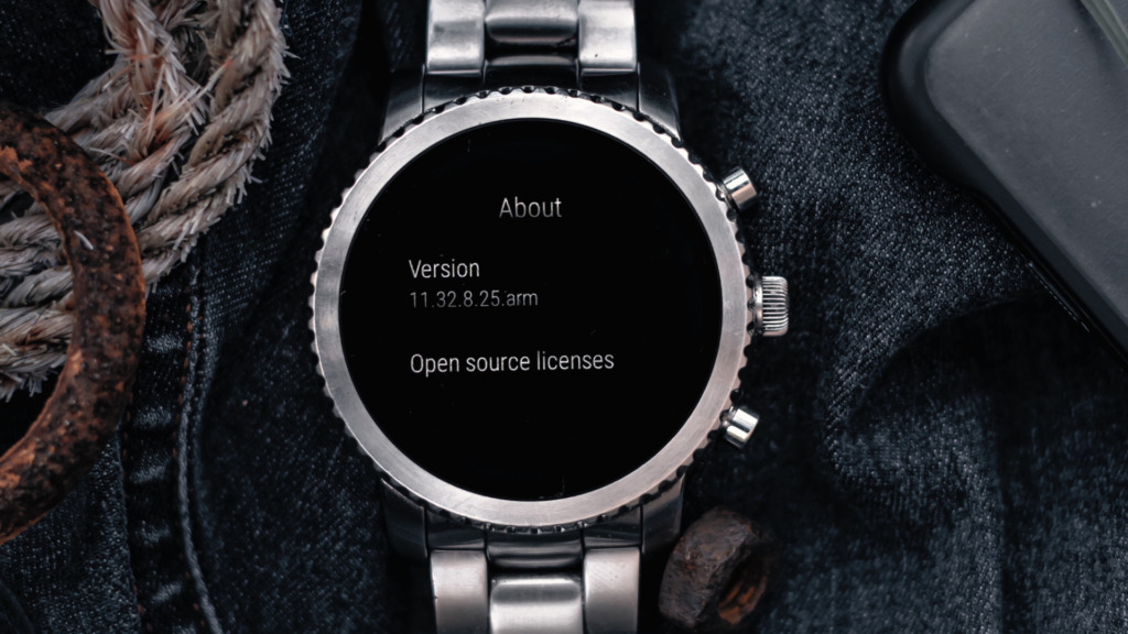 How to Install APKs on Wear OS Smartwatches - Guiding Tech