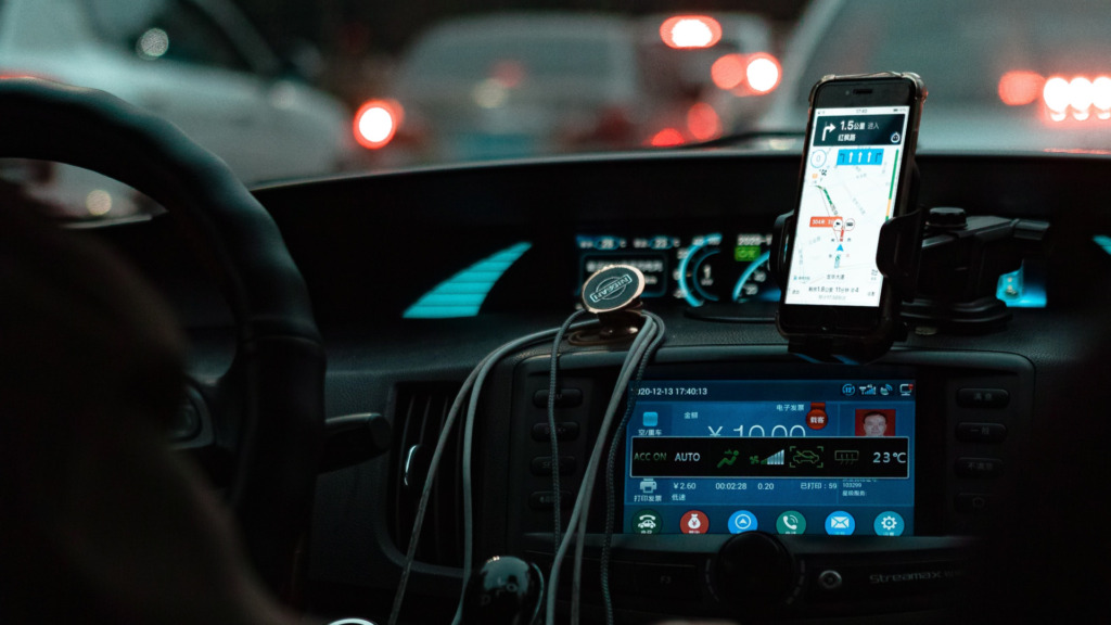 8 Ways to Fix GPS Signal Lost on Android Auto - Guiding Tech